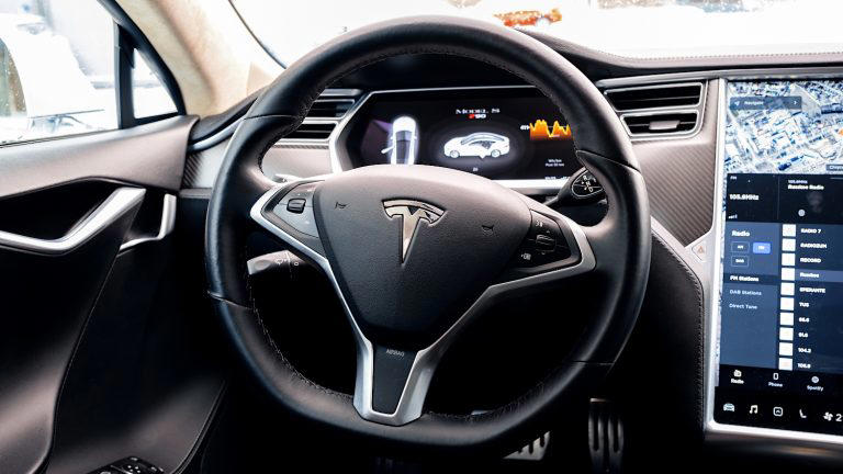 LA's Tesla road-rager is back, now Hawaiian-style