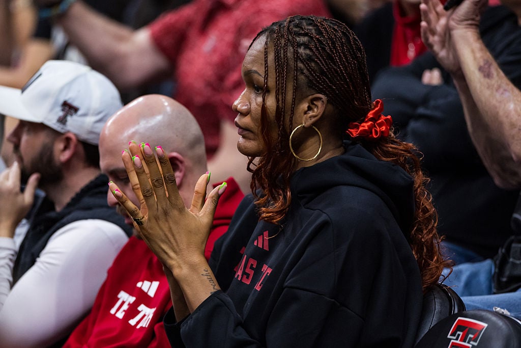 At 7-foot-1, Stephanie Okechukwu could soon be tallest player in women ...