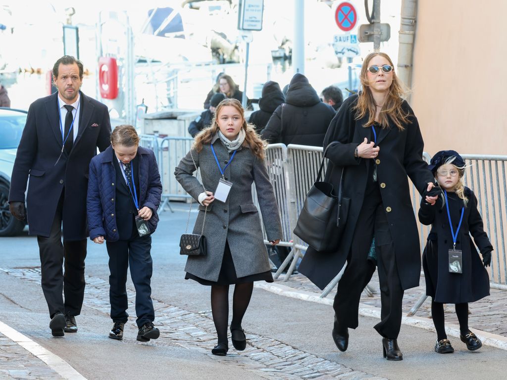 Nicolas-Jacques Charrier, hijo de Brigitte Bardot, deja atrás la ...