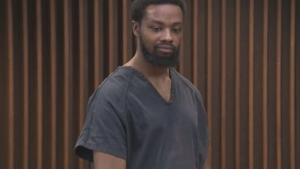 Ex-boyfriend heads to trial for murder of missing Warren mom Ashley Elkins