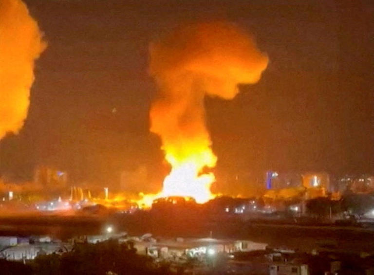 US 'Growler' signal-jamming jets scrambled Venezuela’s defenses during ...