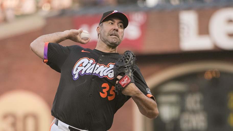 Yankees linked to 42-year-old starting pitcher