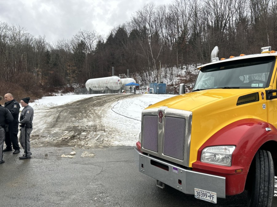 Gas leak prompts evacuation order in Petersburgh