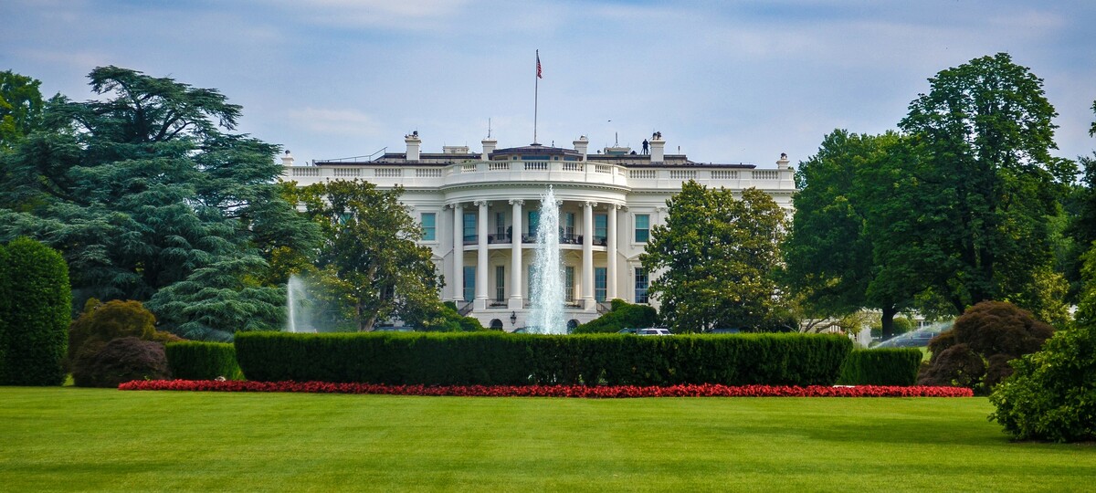 A lawless presidency