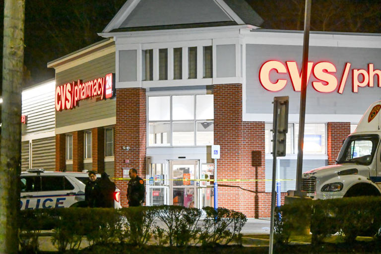 Ex-con charged with killing CVS worker during botched robbery needed ...