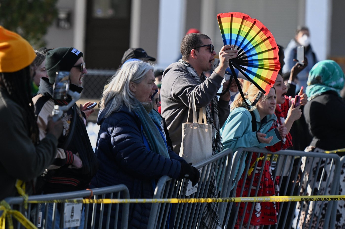 ICE officer kills a Minneapolis driver as Trump's latest immigration ...