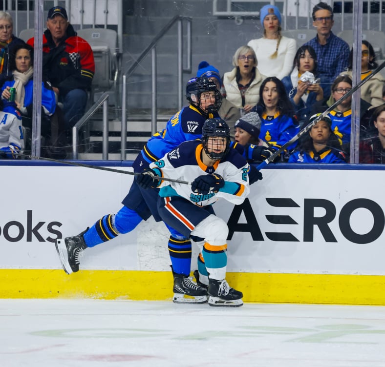 Kayle Osborne shines again in Sirens’ 4th straight win: Takeaways