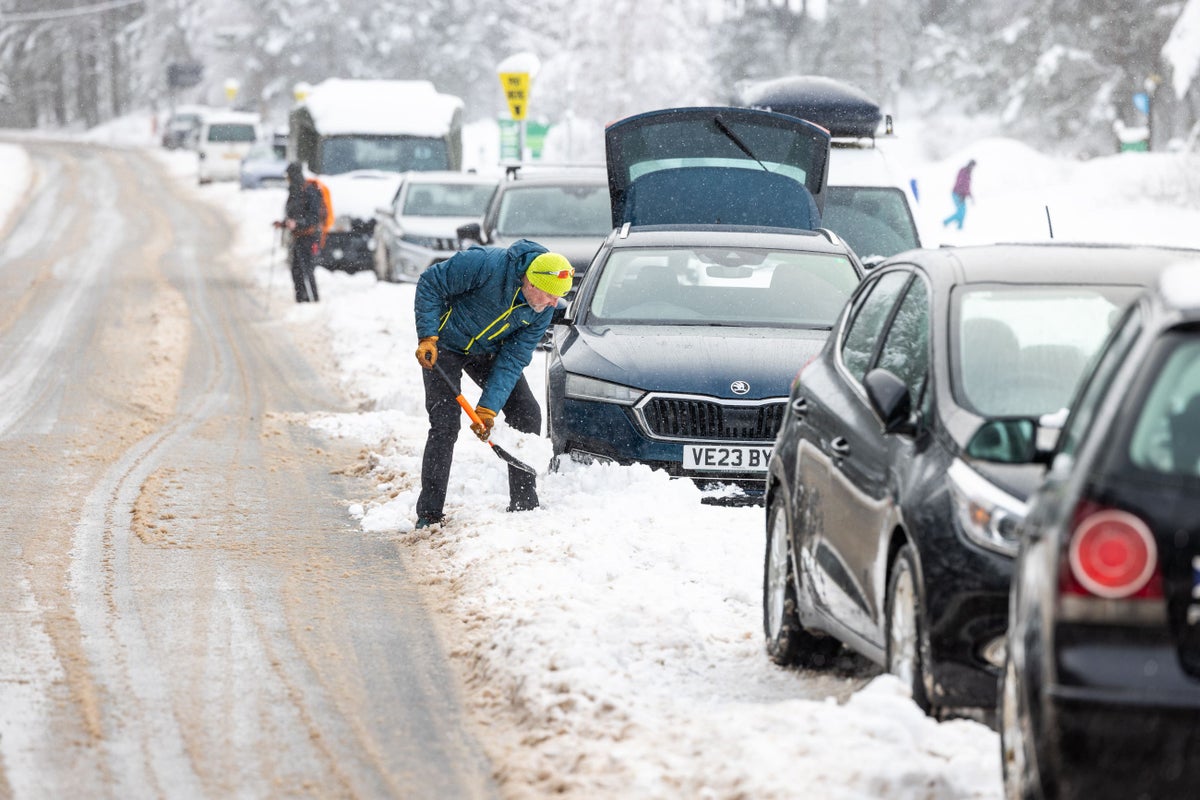Storm Goretti live: UK braces for 30cm of snow as warnings issued