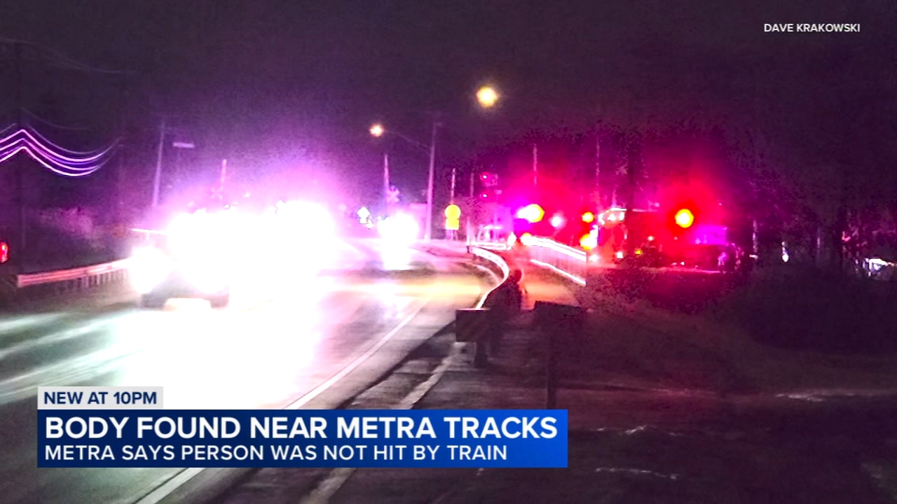Man who died near Libertyville Metra tracks fell off moving train ...