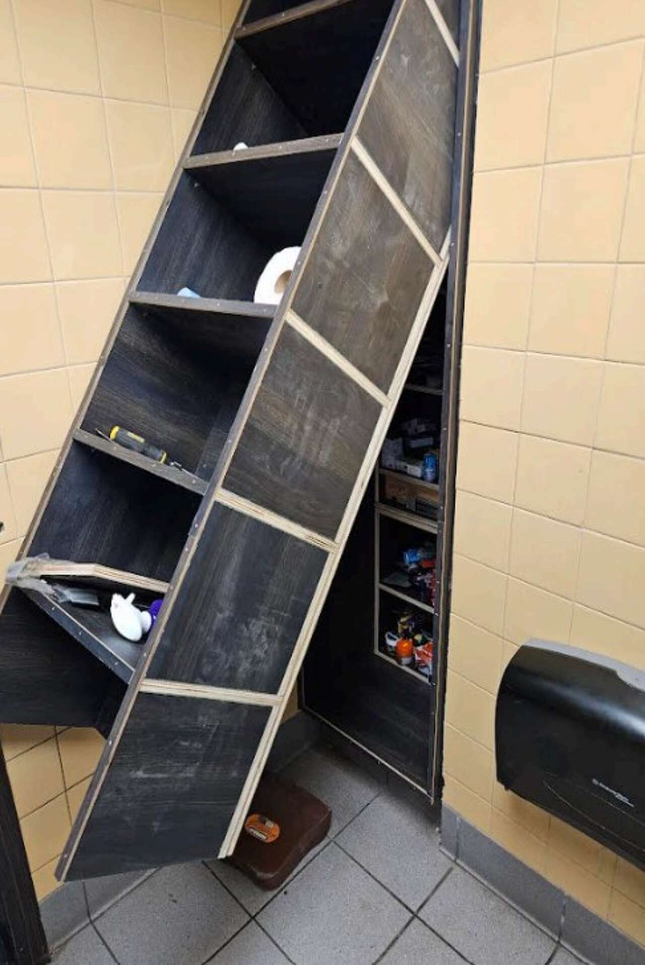 Two Danbury smoke shops caught selling THC products, one person charged ...