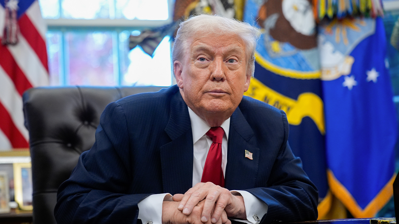 Trump signs order to block defense companies from buying back stock ...