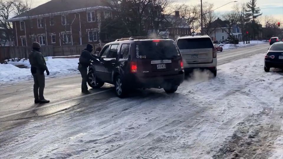 Ex-FBI agent breaks down Minnesota shooting video