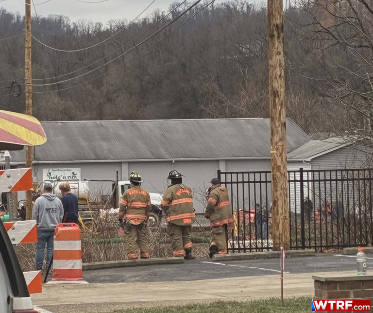 'Loud, thunderous boom': West Virginia bridge collapses into waterway ...