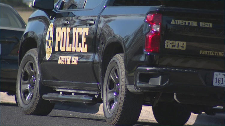 Police boost patrols as 3 Austin schools resume after online threat