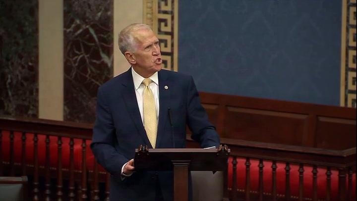 Liberated GOP senator loses it at 'stupid' Stephen Miller