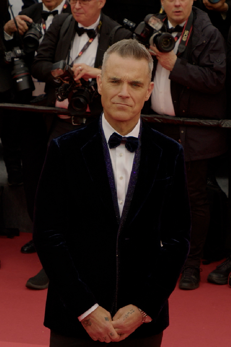 'Radical honesty': Robbie Williams steps into the art world