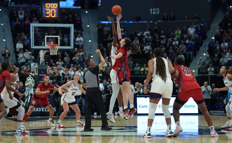 Women's Top 25 roundup: Cincinnati knocks off No. 11 Iowa State