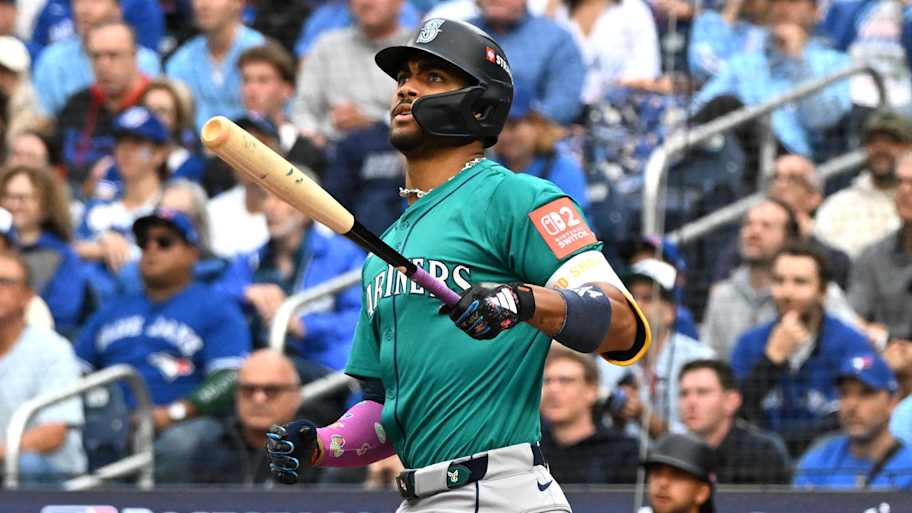 Mariners' MVP candidate Julio Rodriguez returns home to the Dominican ...