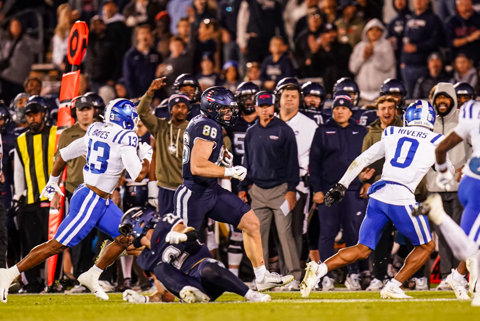 UConn TE Alex Honig commits to Northwestern