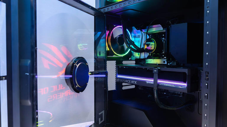 I caught a glimpse of the holographic future in this wild Asus ROG ...