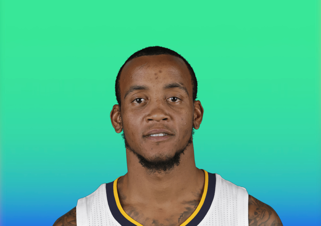 Stephen Curry arrived tonight in a Monta Ellis PE of