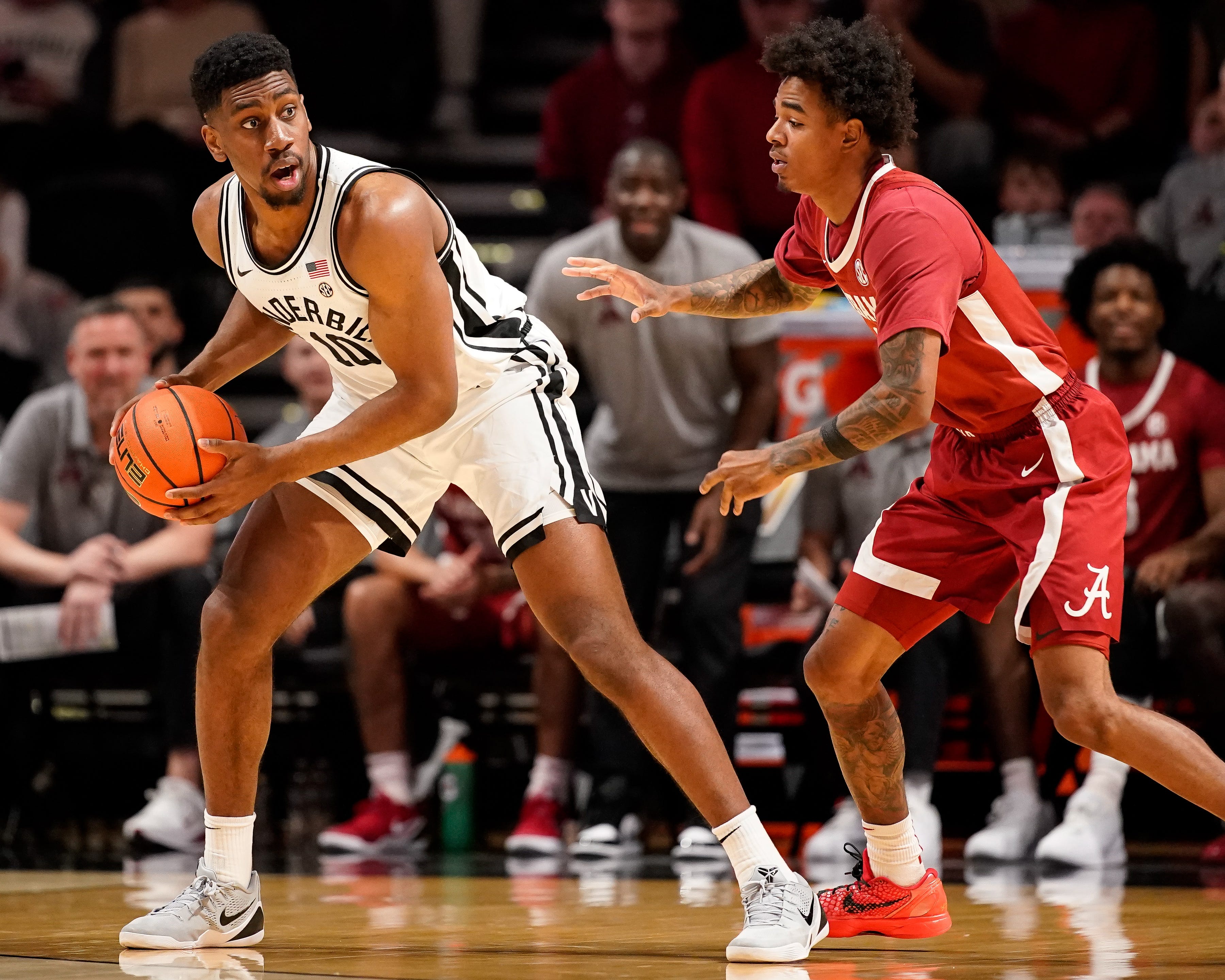 Vanderbilt basketball vs Alabama score updates from tie game at halftime