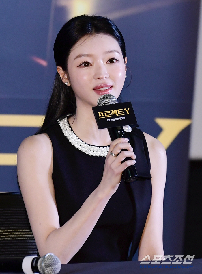 Actor YooA, you're still beautiful