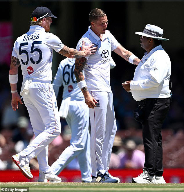Ashes tensions explode as England star loses his mind with the umpire ...