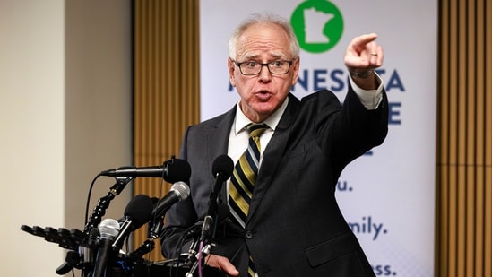 Tim Walz, Kamala Harris and others condemn ICE for fatally shooting ...