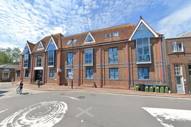 Plans to convert former NHS office building into 37 flats