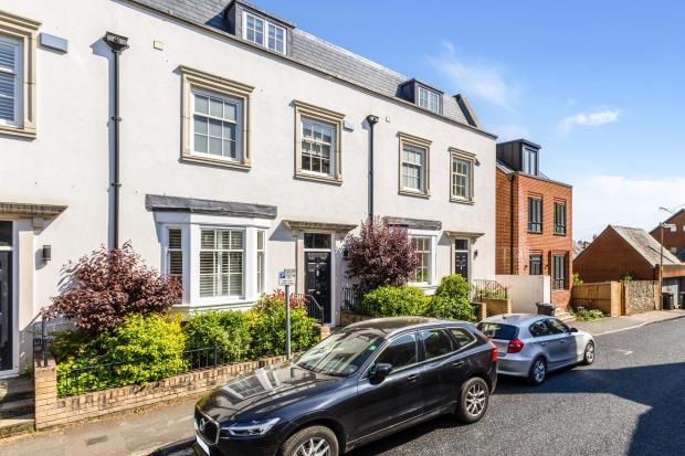 Stylish city townhouse with balcony and great views up for sale for £ ...