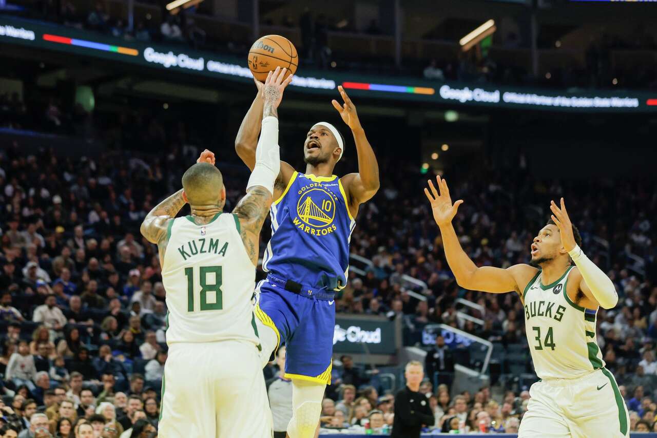 Warriors get back on target from long range in victory over Bucks