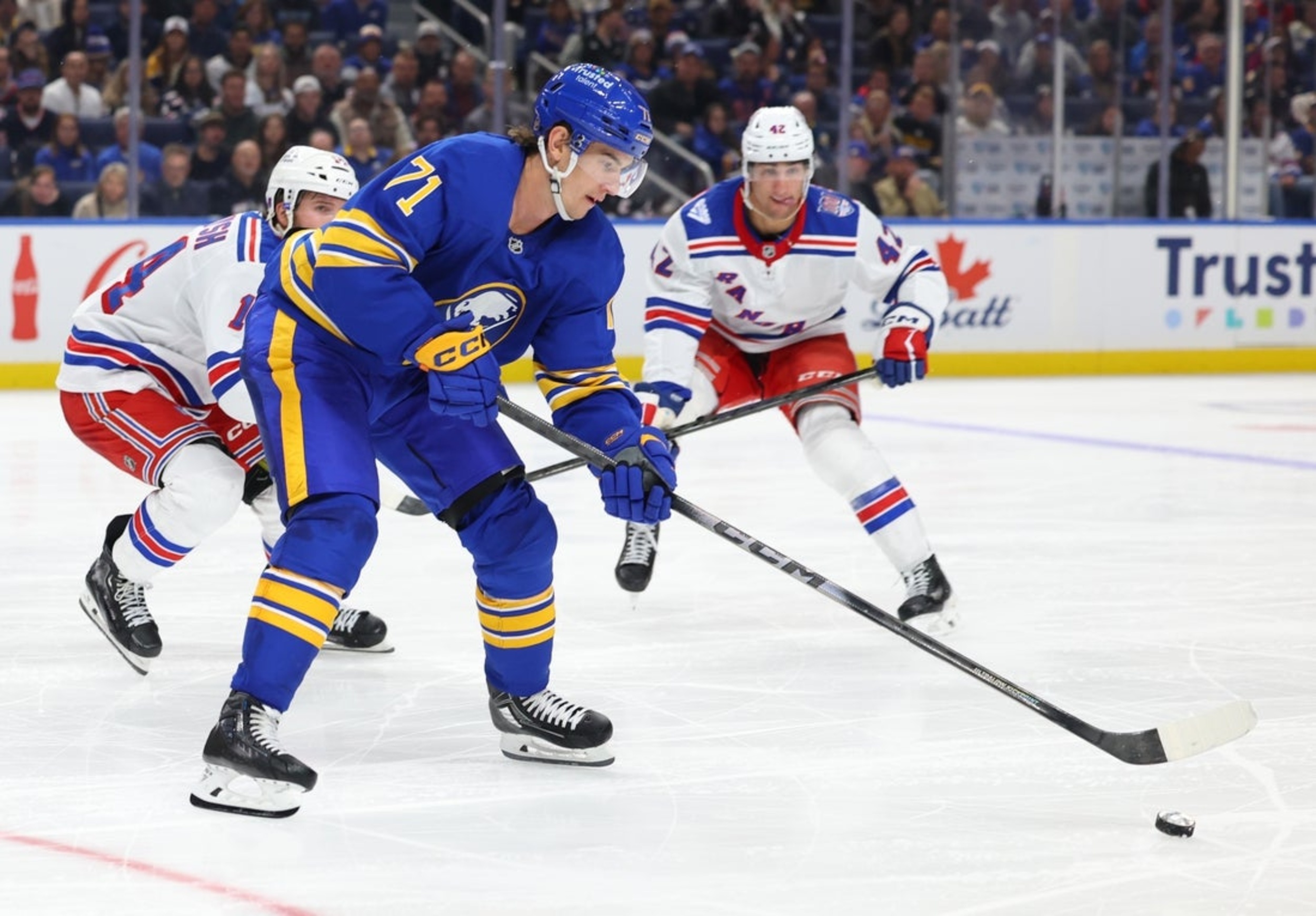 Trying to stay hot, soaring Sabres visit ailing Rangers