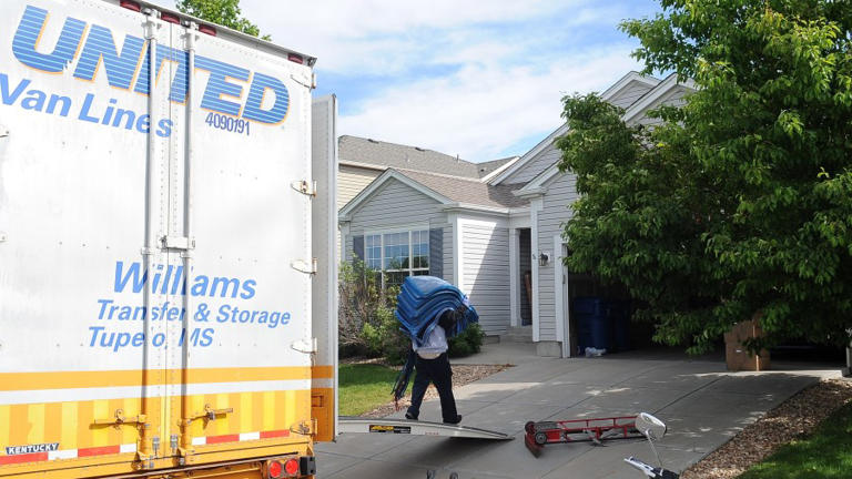 Moving company data show Oregon was 2025’s top state for newcomers