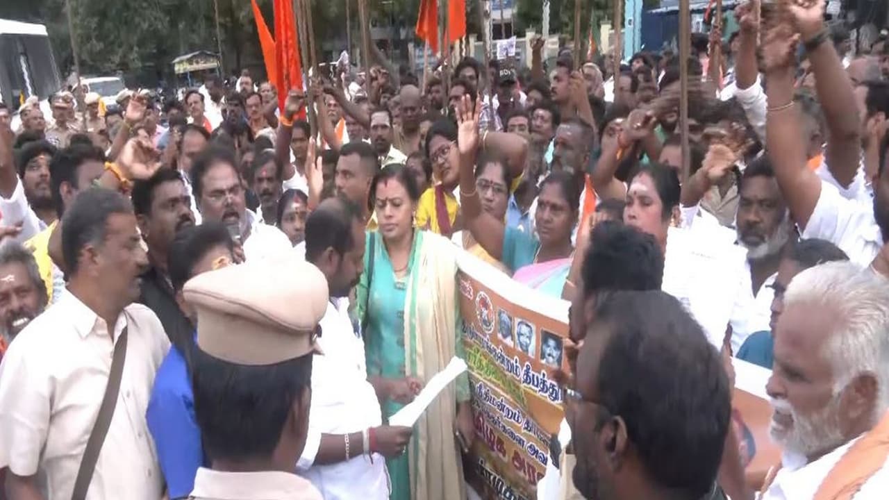 Hindu Munnani leader alleges police brutality in Tiruppur, hospitalized