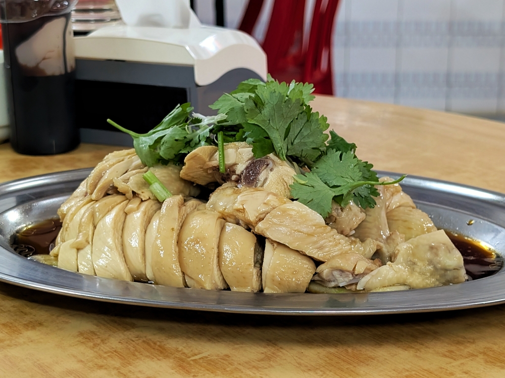 In Shah Alam, Restoran Kent Ipoh Chicken Rice serves up Ipoh-style ...