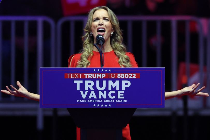 CBS News anchor Tony Dokoupil slammed by Sean Spicer and Megyn Kelly ...