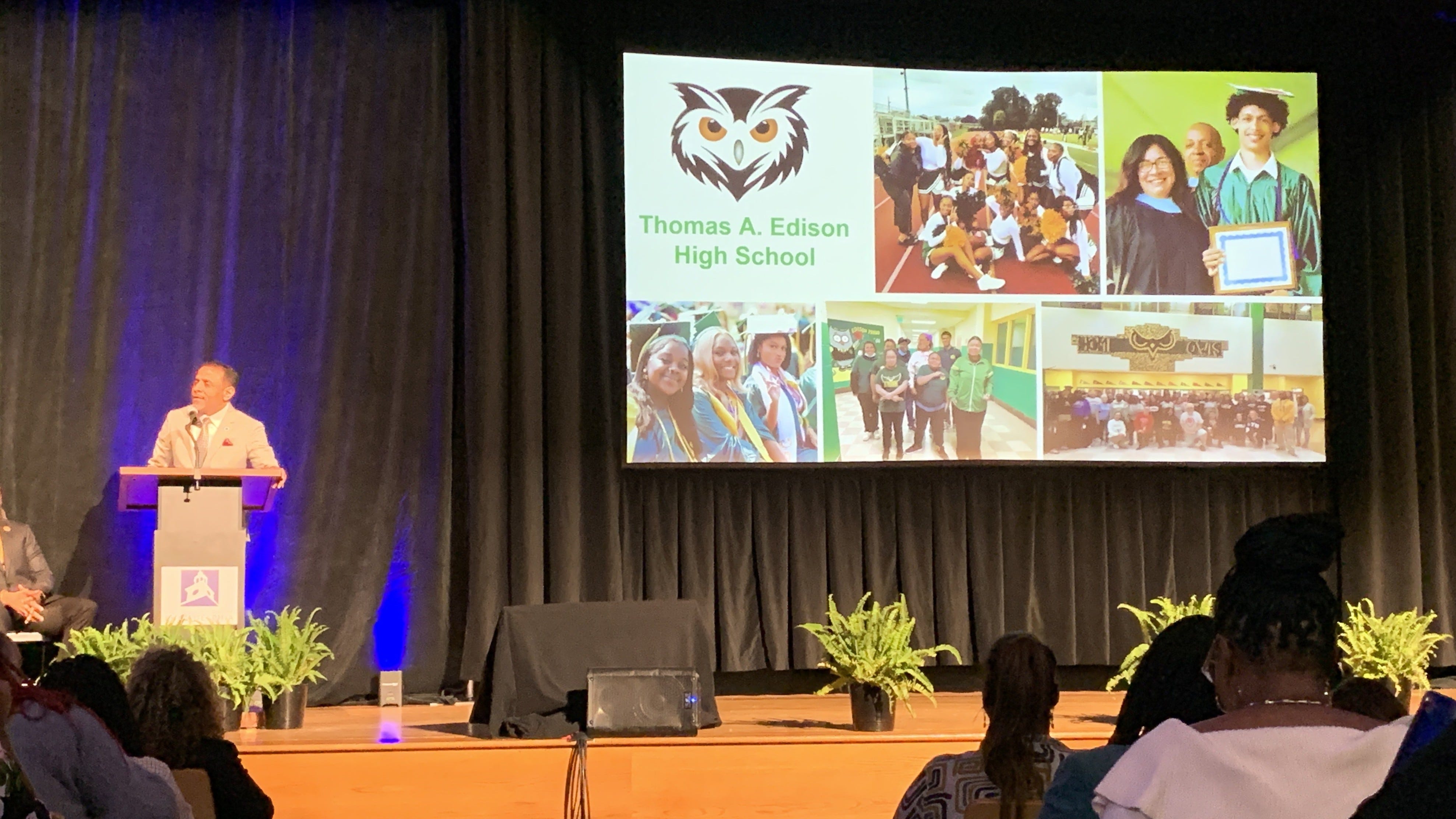 Philly School District announces 2 new year-round schools at 'State of ...