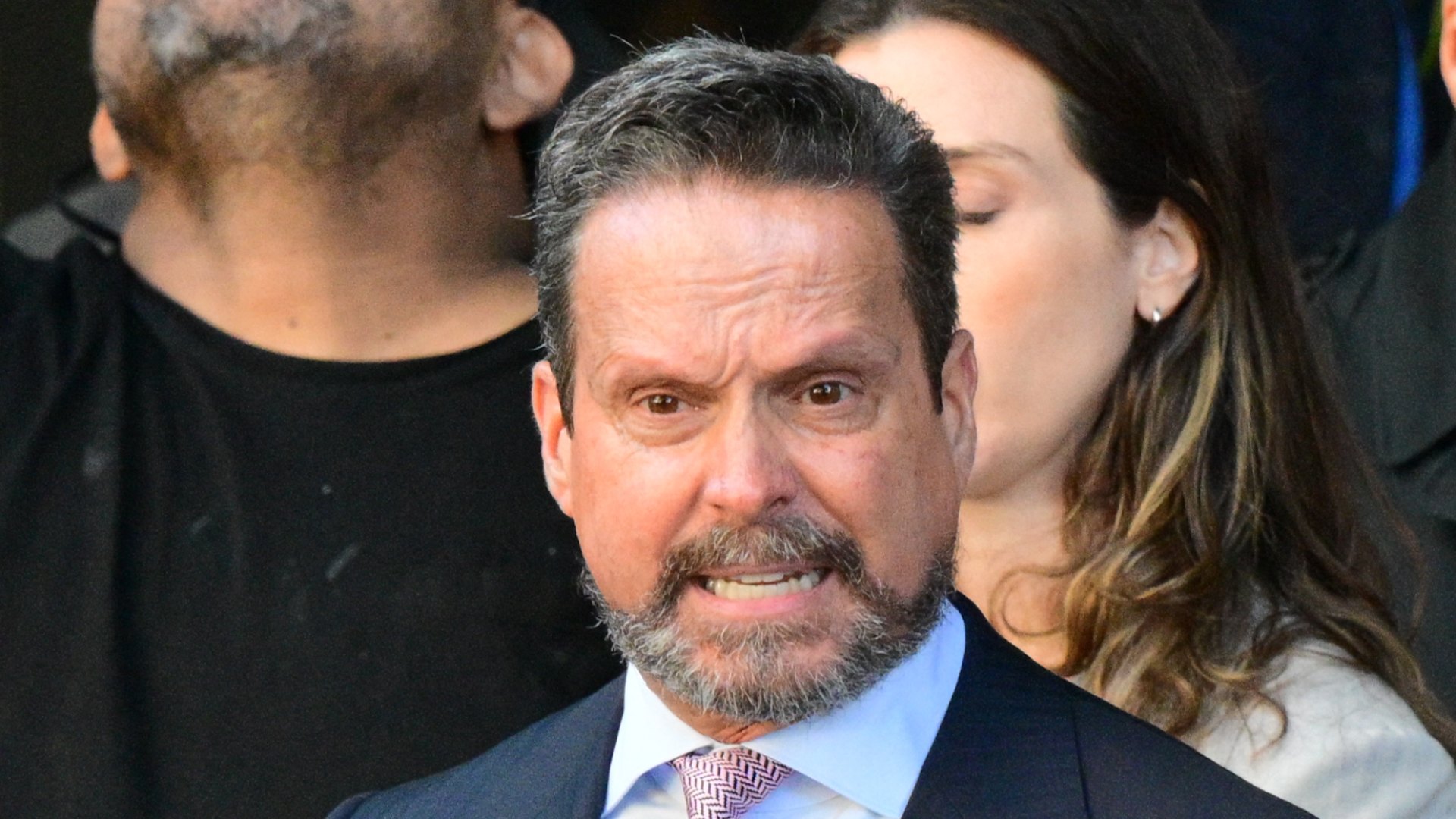 Alan Jackson avoided question about legal fees in Nick Reiner case