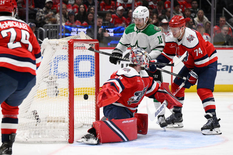Stars beat the Capitals 4-1 to end their losing streak at 6 games
