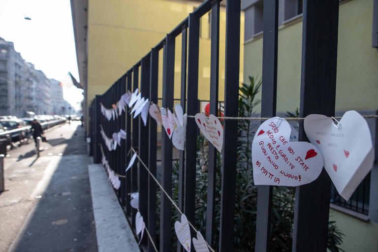 La strage di Crans-Montana, lo psicologo in classe al Virgilio: "I ...