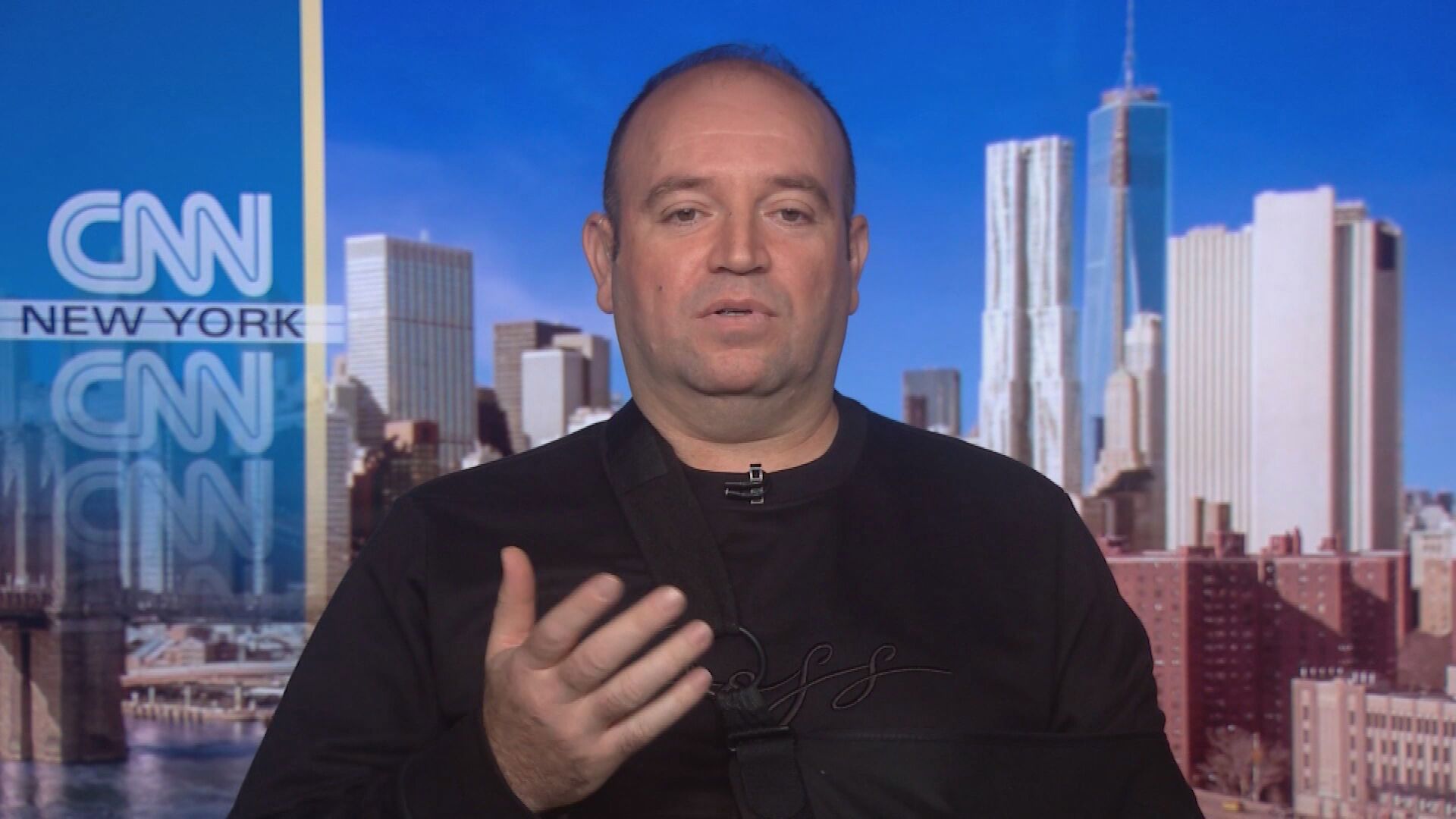 Bondi terror attack hero recounts his story in front of millions