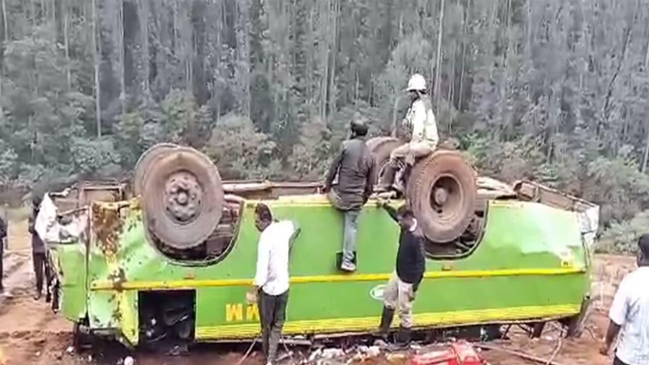 Tamil Nadu: Minibus plunges into 100-ft gorge near Ooty, 32 injured