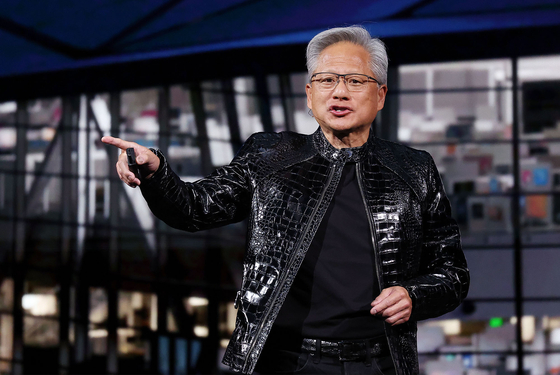 [단독] CES 간 정의선, "'알파마요' 협업 모색" "中 한국 진출 긴장감" [CES 2026]