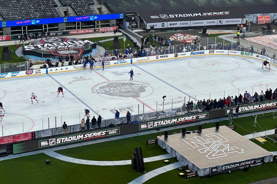 Avalanche selected to play in outdoor Winter Classic game