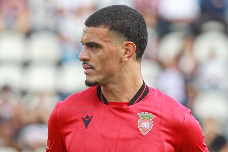 Resmi! Gustavo Fernandes tinggalkan FC Penafiel, dikabarkan merapat ke ...