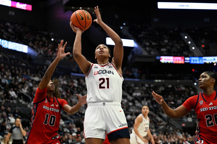Strong, top-ranked UConn women storm past St. John’s