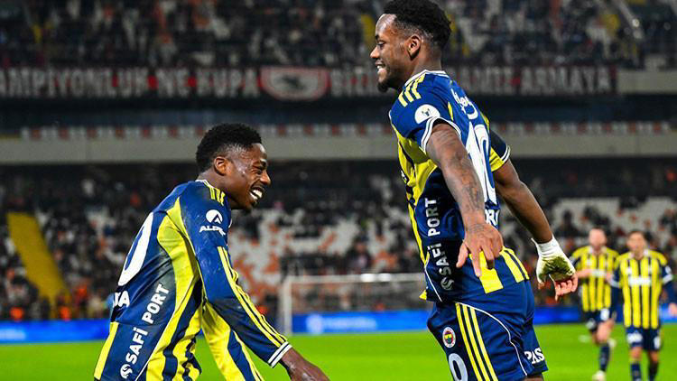 Fenerbahçe'de Musaba ile Duran derbide de yan yana!