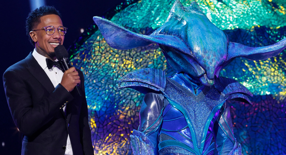 Who is Stingray on 'The Masked Singer'? This nepo baby keeps guesses ...