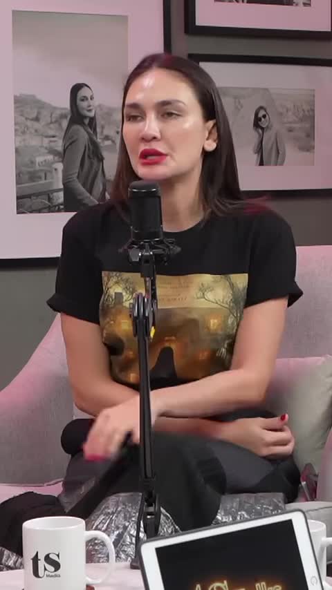 Dibanding malam jumat kliwon, Luna Maya lebih takut akhir bulan!